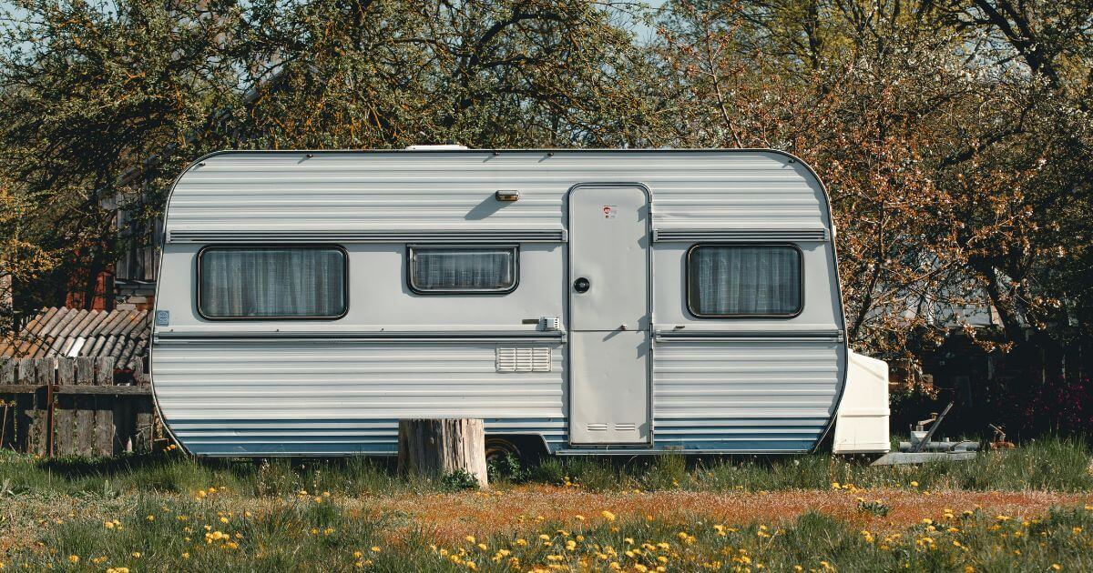 Can You Park A Caravan On A Street? | insurd®