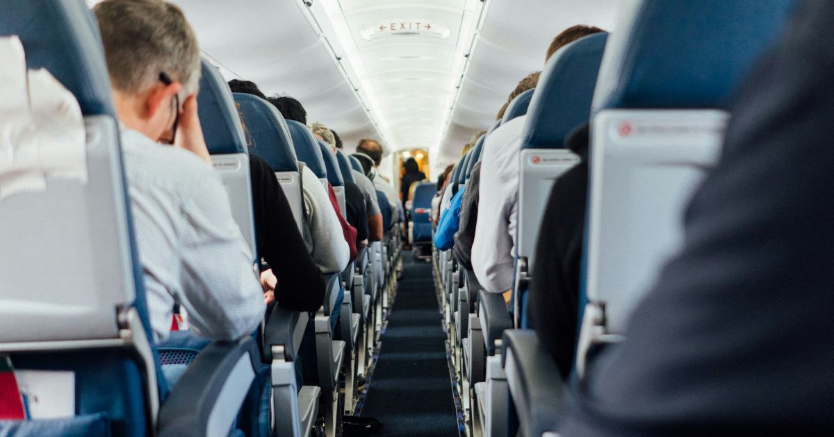 Does travel insurance cover a missed flight? | insurd®